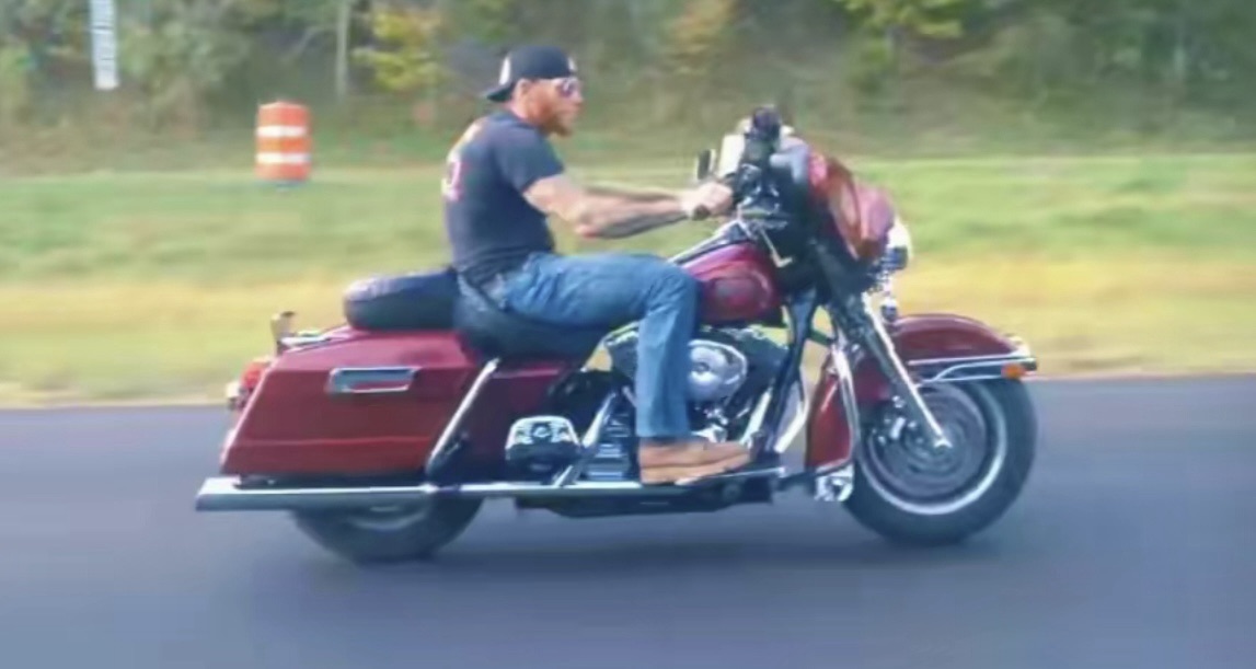 Husband guns down fleeing spouse in Jackson County