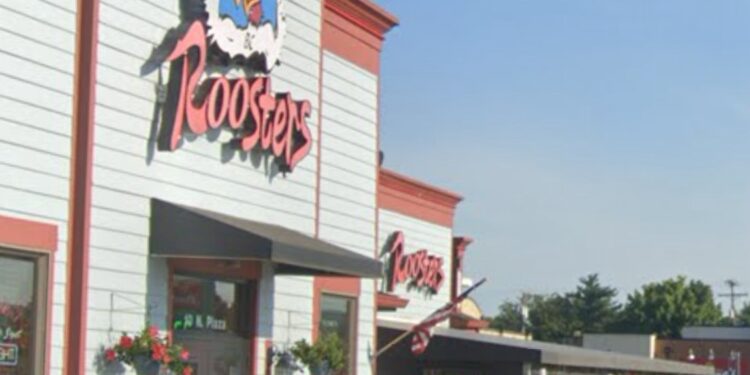 Roosters restaurant operator settles wage theft lawsuit for over $500,000