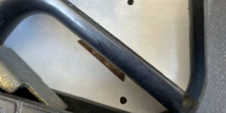 Rusty razor blades found on gas pump handles in North Carolina - Scioto ...